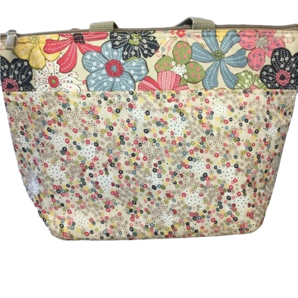 thirty-one | Bags | Thirty One Nwt Free Spirit Thermal Lunch Tote ...